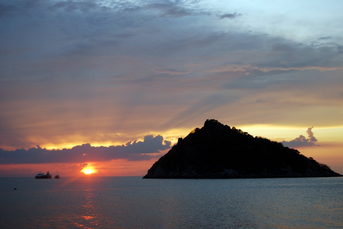 18 Stunning Southeast Asia Sunsets - Grateful Gnomads